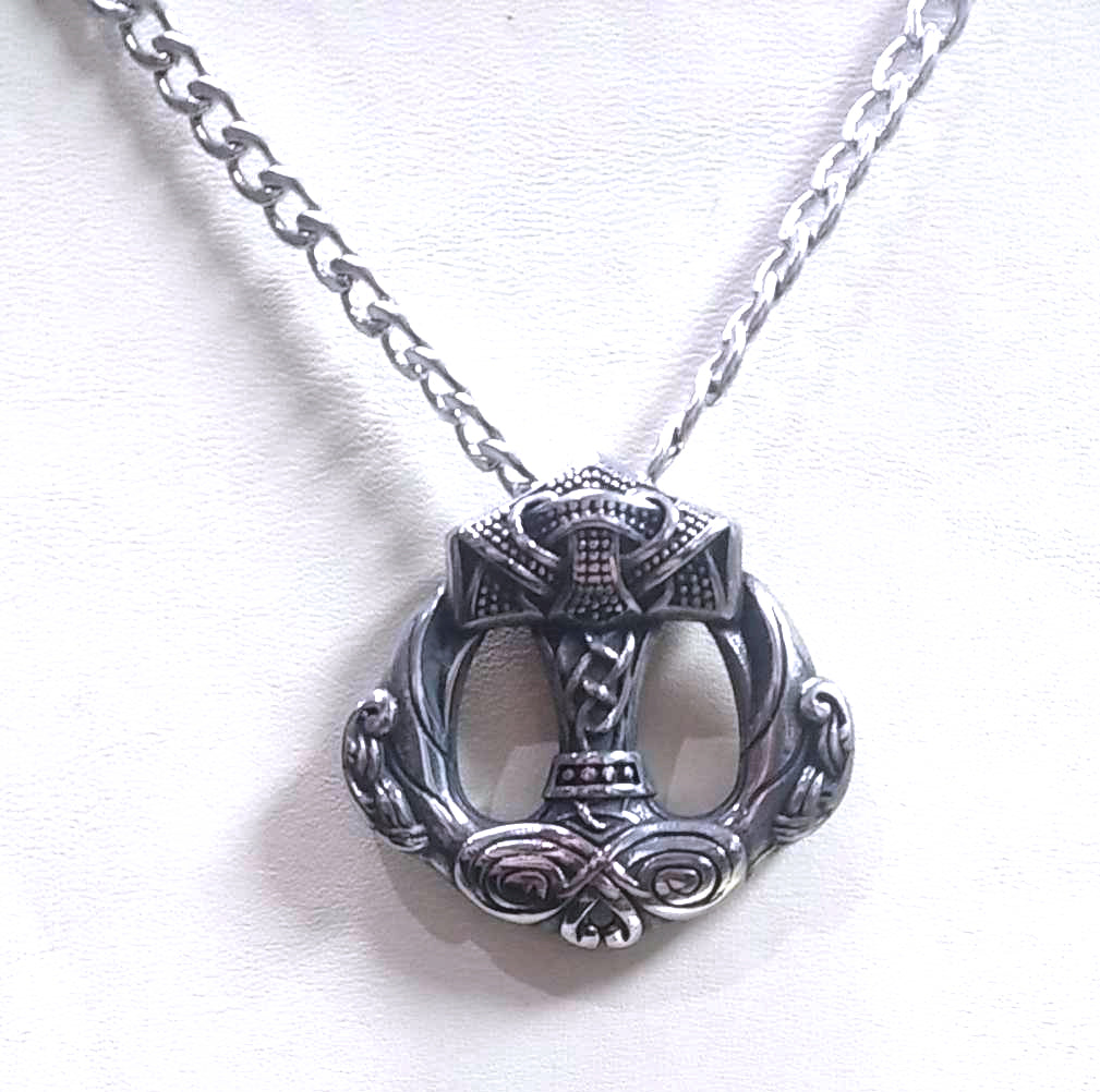 Colgante Acero con Cadena Martillo Thor Redondo | URA Moto